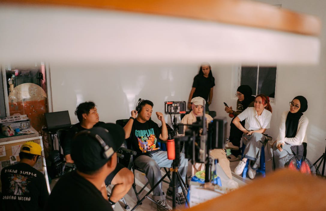 MBKM Mandiri FSRD ISI Surakarta, Mahasiswa FTV Magang dalam Produksi Iklan Profesional Bersama ...